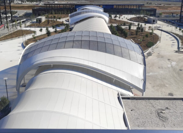 STFE : membrane unique, souple, légère et transparente en trois projets