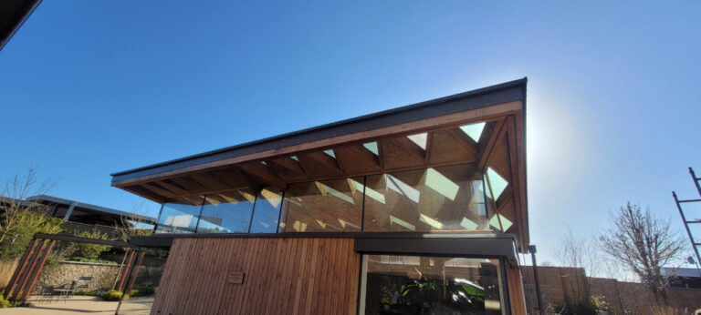 STFE : membrane unique, souple, légère et transparente en trois projets