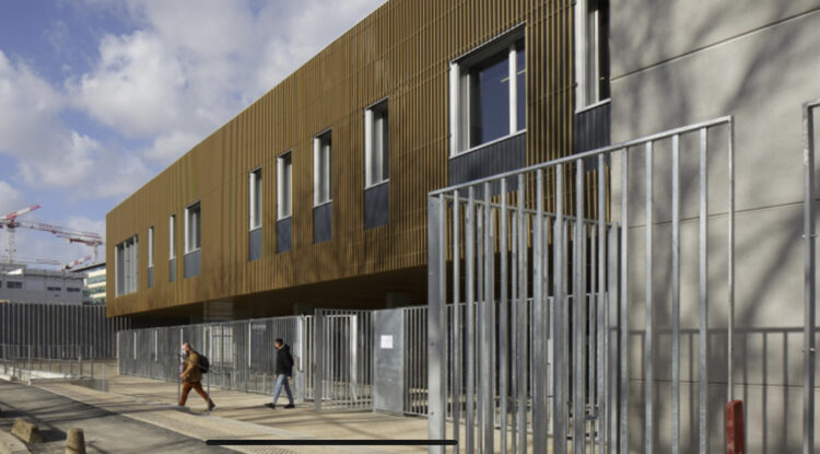 Le lycée Marcel Cachin reconstruit à Saint-Ouen par Valero-Gadan