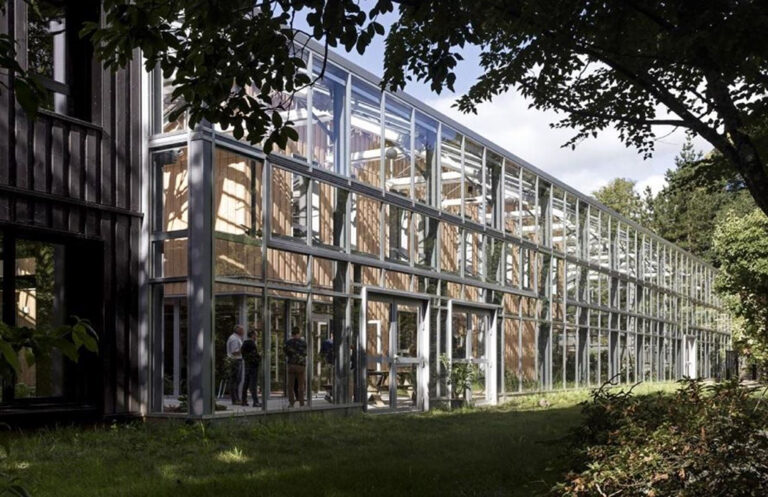 Un conservatoire botanique sous serre à Brest par Philippe Madec