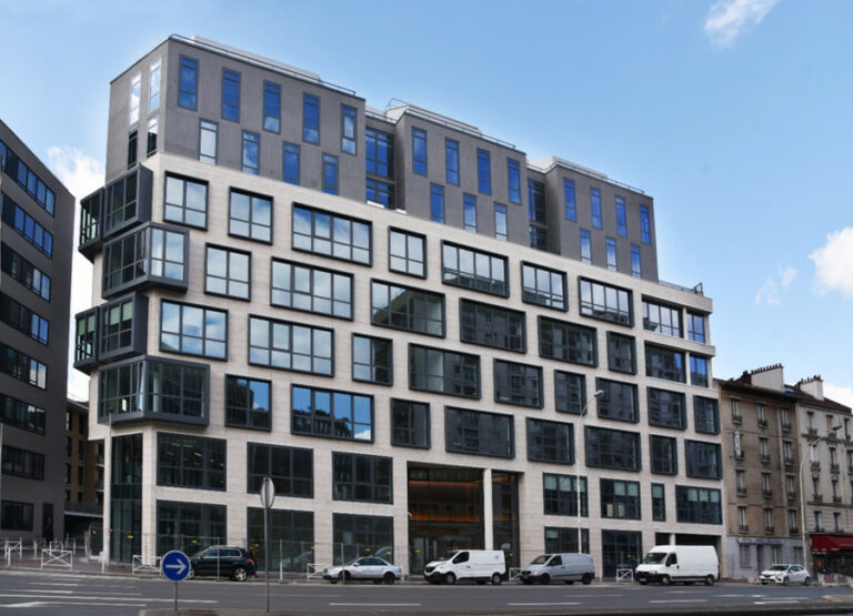 À Montrouge, The Place, immeuble selon Béchu & Associés
